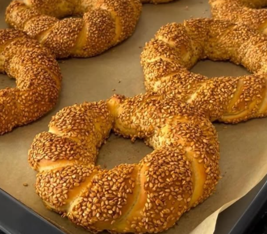 Tereyağlı Simit - Nefis Tatlar